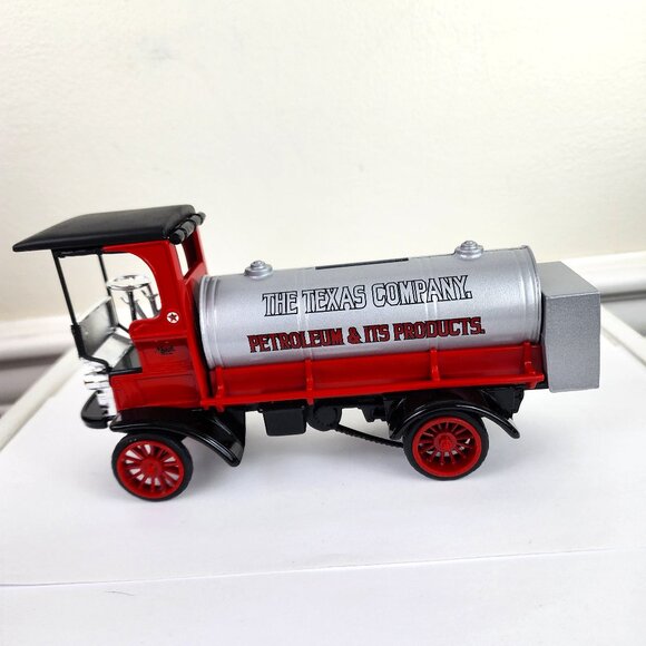 ERTL | Toys | Ertl Collectibles 91 Mack Die Cast Texaco Tanker Locking ...